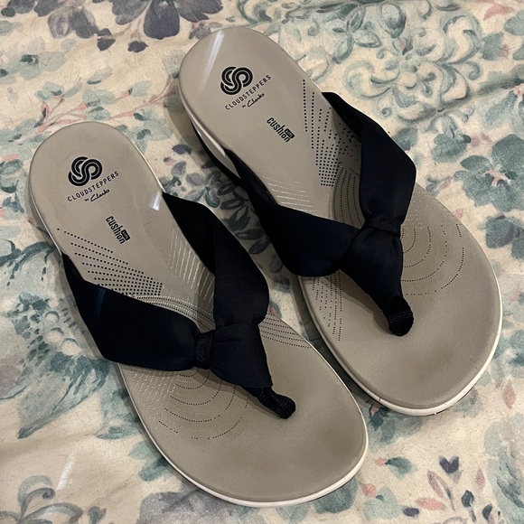 Cloudsteppers by Clarks | Shoes | Cloudsteppers By Clarks Black And ...